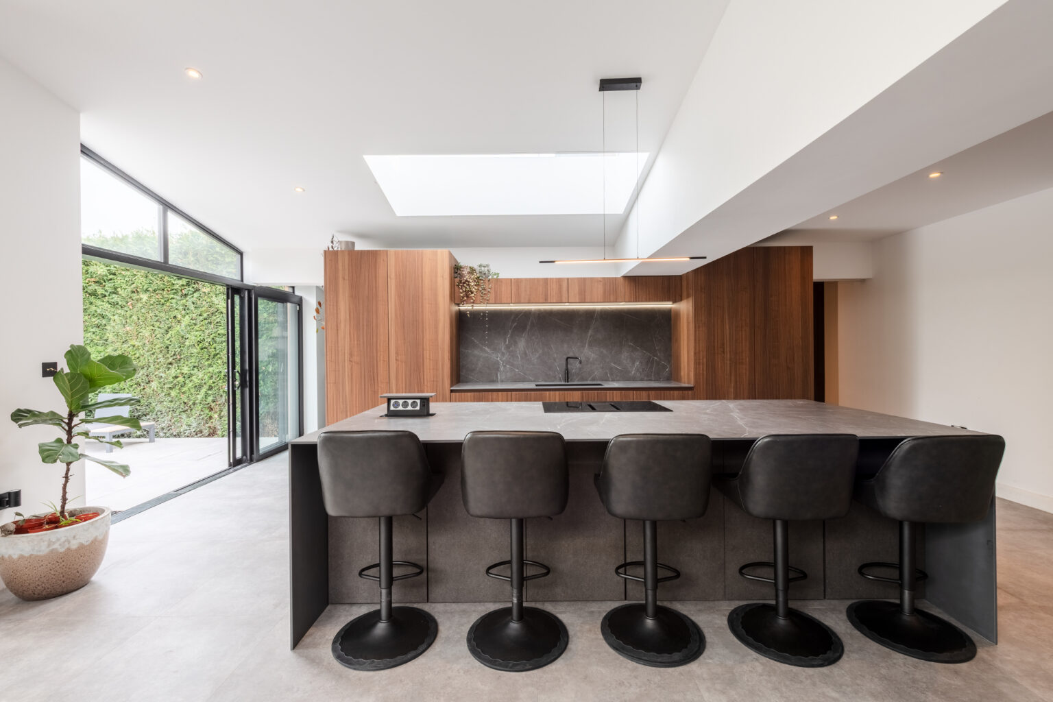 Lovelace | Bespoke German Kitchen | Solihull Kitchen Projects